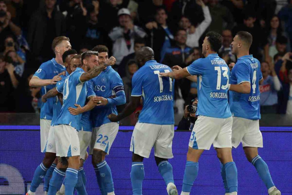 Napoli, nuova squadra in arrivo nel capoluogo partenopeo: si accende il ...